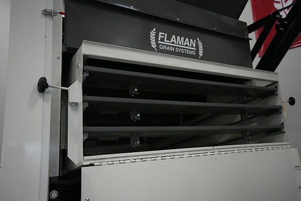 Bench Portable Grain Cleaner | Flaman Agriculture