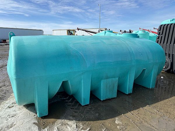 3500 US Gallon Enduraplas Green Freestanding Transport Tank | Flaman ...
