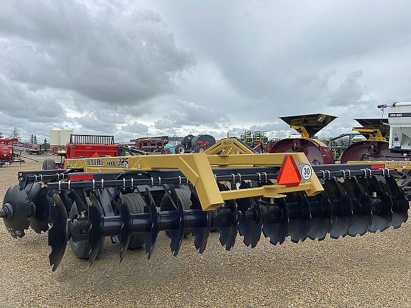 Kello-Bilt 325 - 14' Offset Breaking Disc | Flaman Agriculture