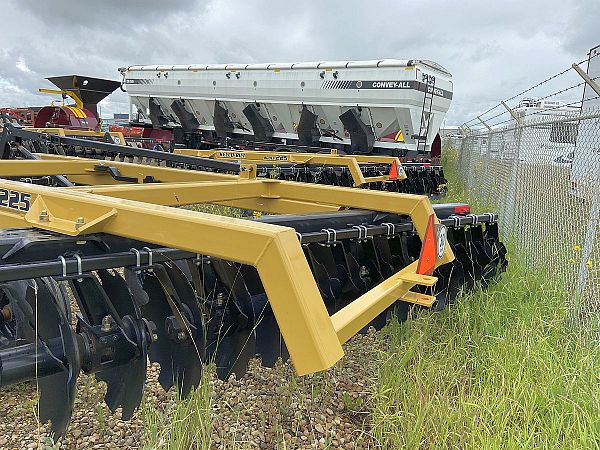 Kello-Bilt 225 - 14' Offset Breaking Disc | Flaman Agriculture