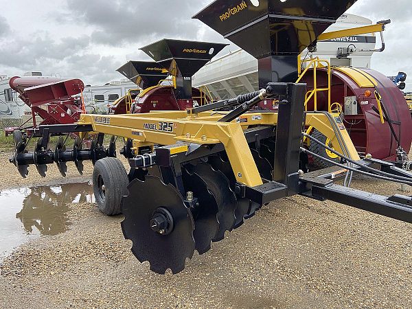 Kello-Bilt 325 - 10' Offset Breaking Disc | Flaman Agriculture