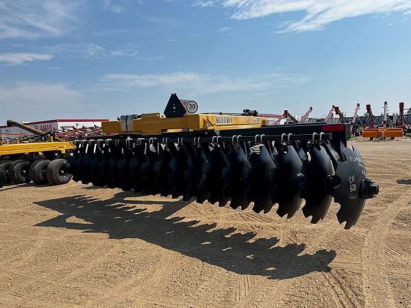 Kello-Bilt 800 20' Offset Disc | Flaman Agriculture