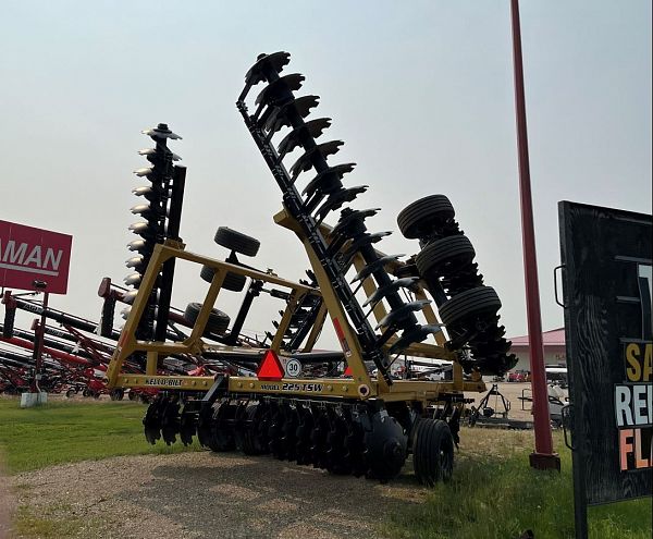 Kello-Bilt 225 32' Tandem Disc | Flaman Agriculture