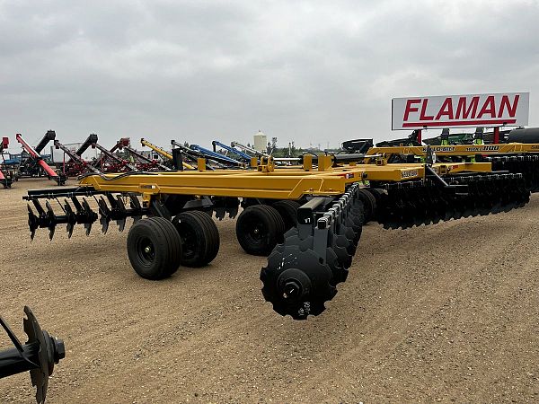 Kello-Bilt 225 23'6" Tandem Disc | Flaman Agriculture
