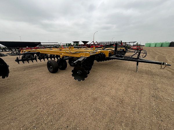 Kello-Bilt 225 23'6" Tandem Disc | Flaman Agriculture