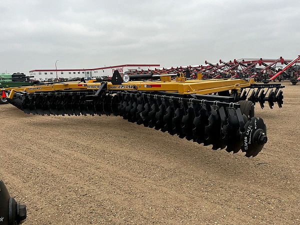 Kello-Bilt 225 23'6" Tandem Disc | Flaman Agriculture