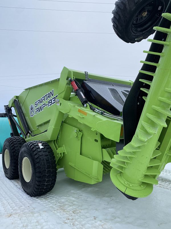 Schulte Spartan Rock Windrower Picker | Flaman Agriculture